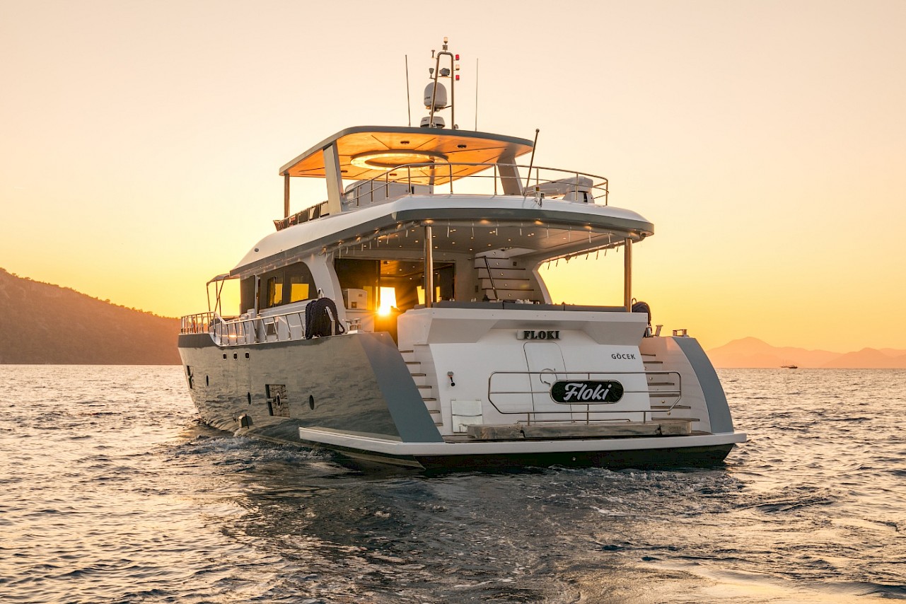 Yacht FLOKI, Custom | CHARTERWORLD Luxury Superyacht Charters